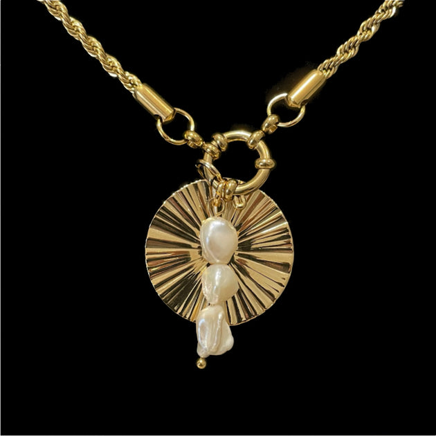 Large Round Charm with Sun Ray Design – Overdressed